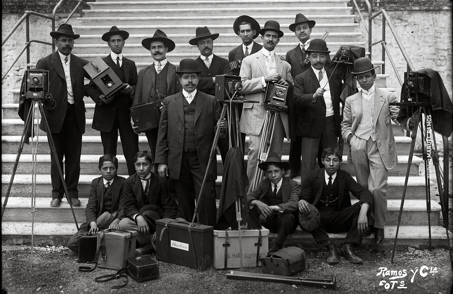 Biografía – Manuel Ramos